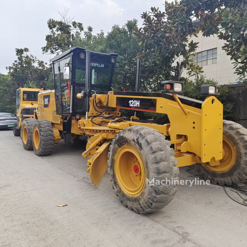 Caterpillar 120H grejder