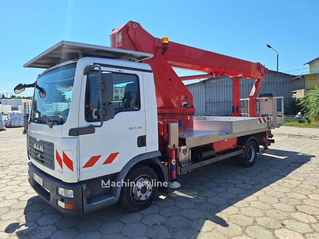 Wumag WT 300 auto dizalica s korpom