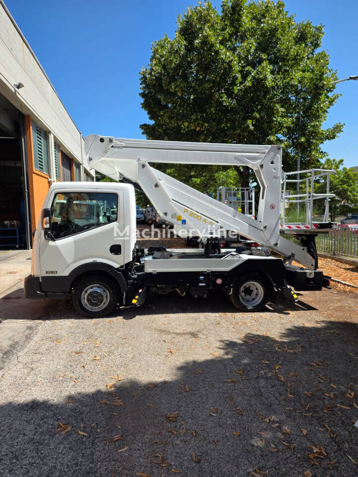 Palfinger P200A auto dizalica s korpom