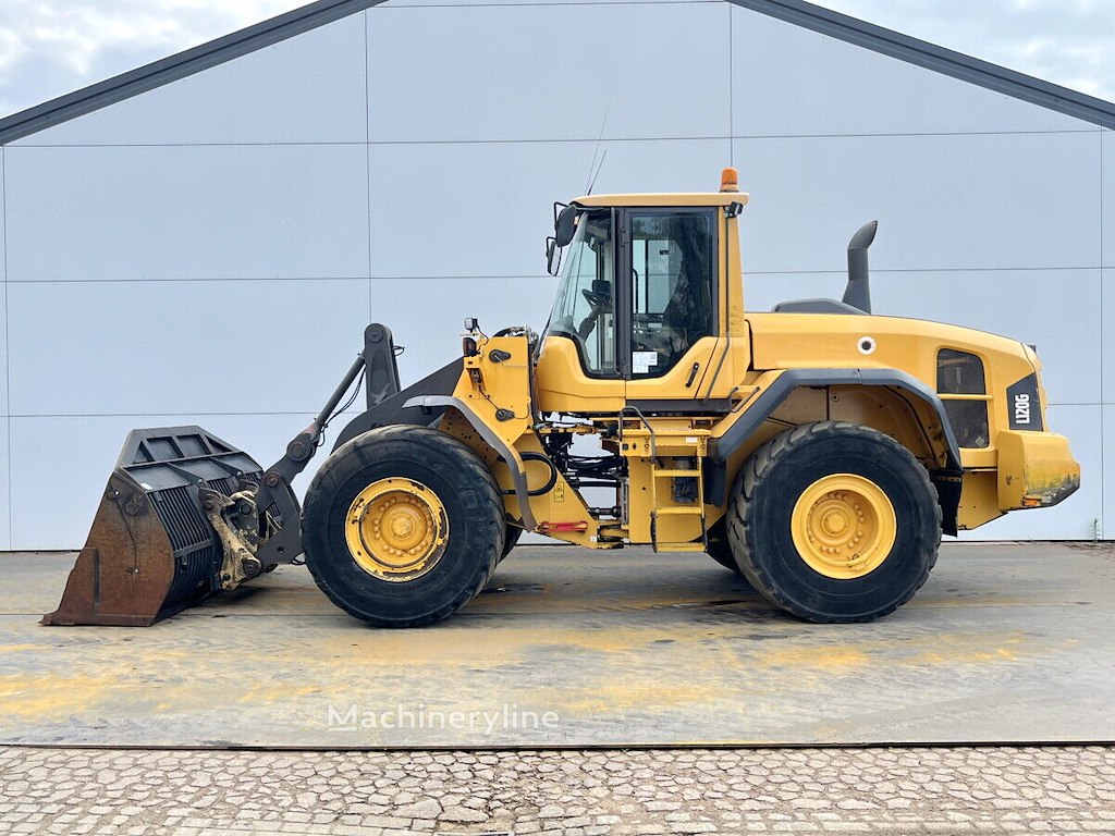 Volvo L120G prednji utovarivač