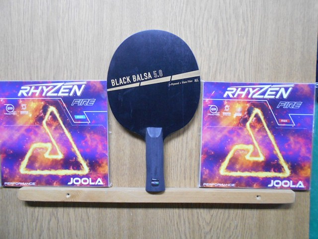 Kvalitetan reket za stoni tenis (z 24)