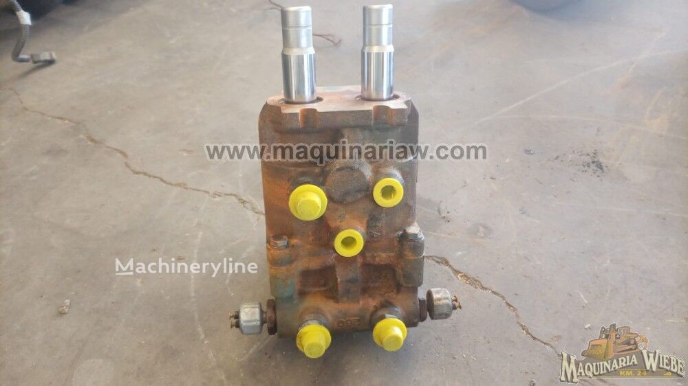 AT184578 hidraulični razvodnik za John Deere 410G bagera-utovarivača