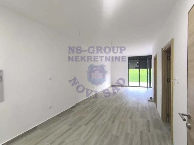Odličan dvosoban stan na Adicama!
