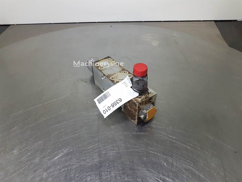 Case 921C - L127968 - Valve/Ventile/Ventiel hidraulični razvodnik za prednjeg utovarivača