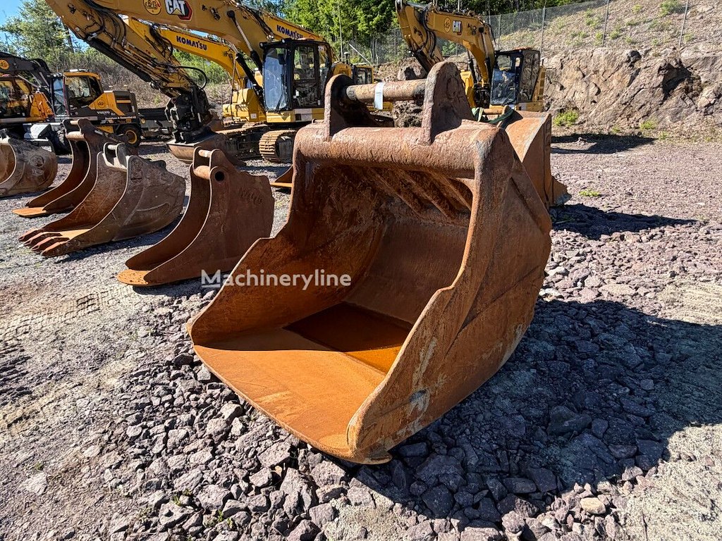 Prodaje se Andre Graveskuff med S90-feste - Ca 2000 liter kašiku za gradiranje na aukciji