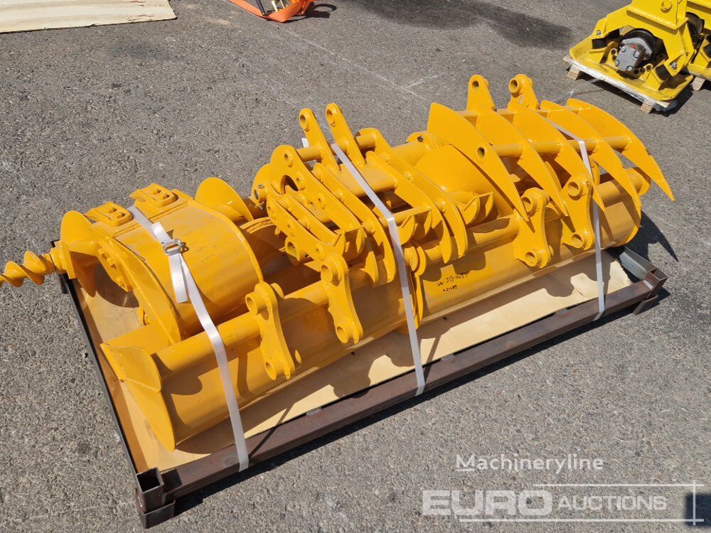 Prodaje se Captok 2026 Captok Qty (7) Rake, Ripper, Graber, 12" Auger, 16" Auger, hidraulične makaze na aukciji
