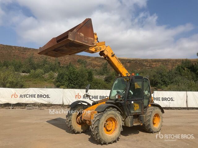 Prodaje se JCB 530-70 teleskopski utovarivač na aukciji