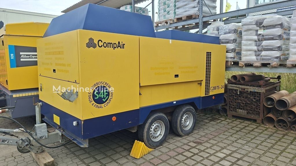 CompAir C200TS-24 NA mobilni kompresor