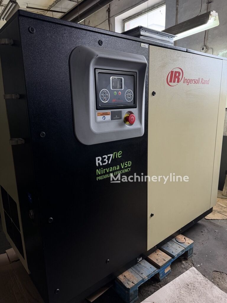 Ingersoll Rand R37N-A-10 stacionarni kompresor