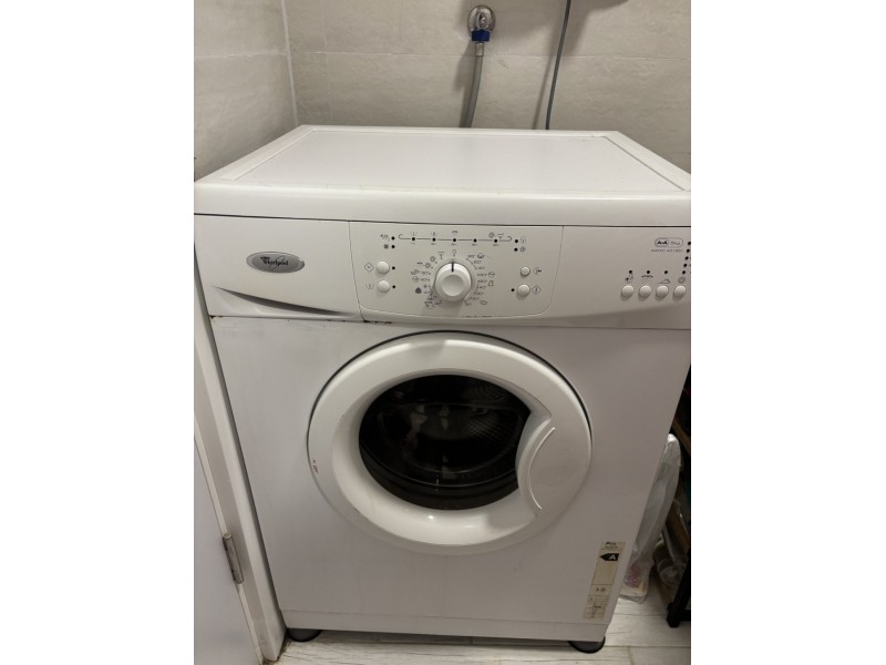 Whirlpool ves mašina