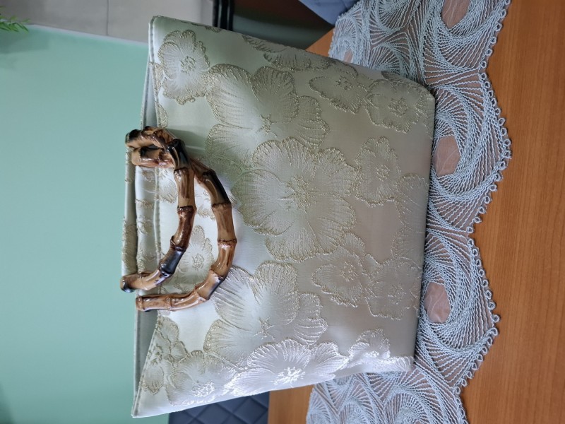 Zenska letnja torba sa ruckama od bambusa