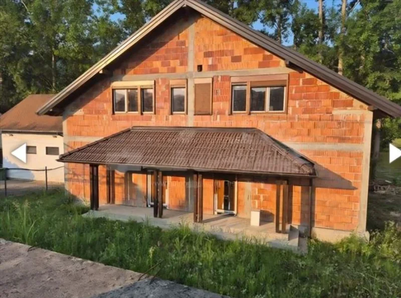 Vrhpolje, etno selo, pored Drine