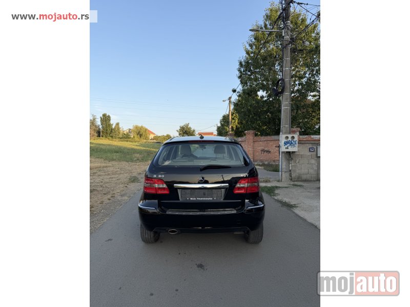 Mercedes B 180 NGT