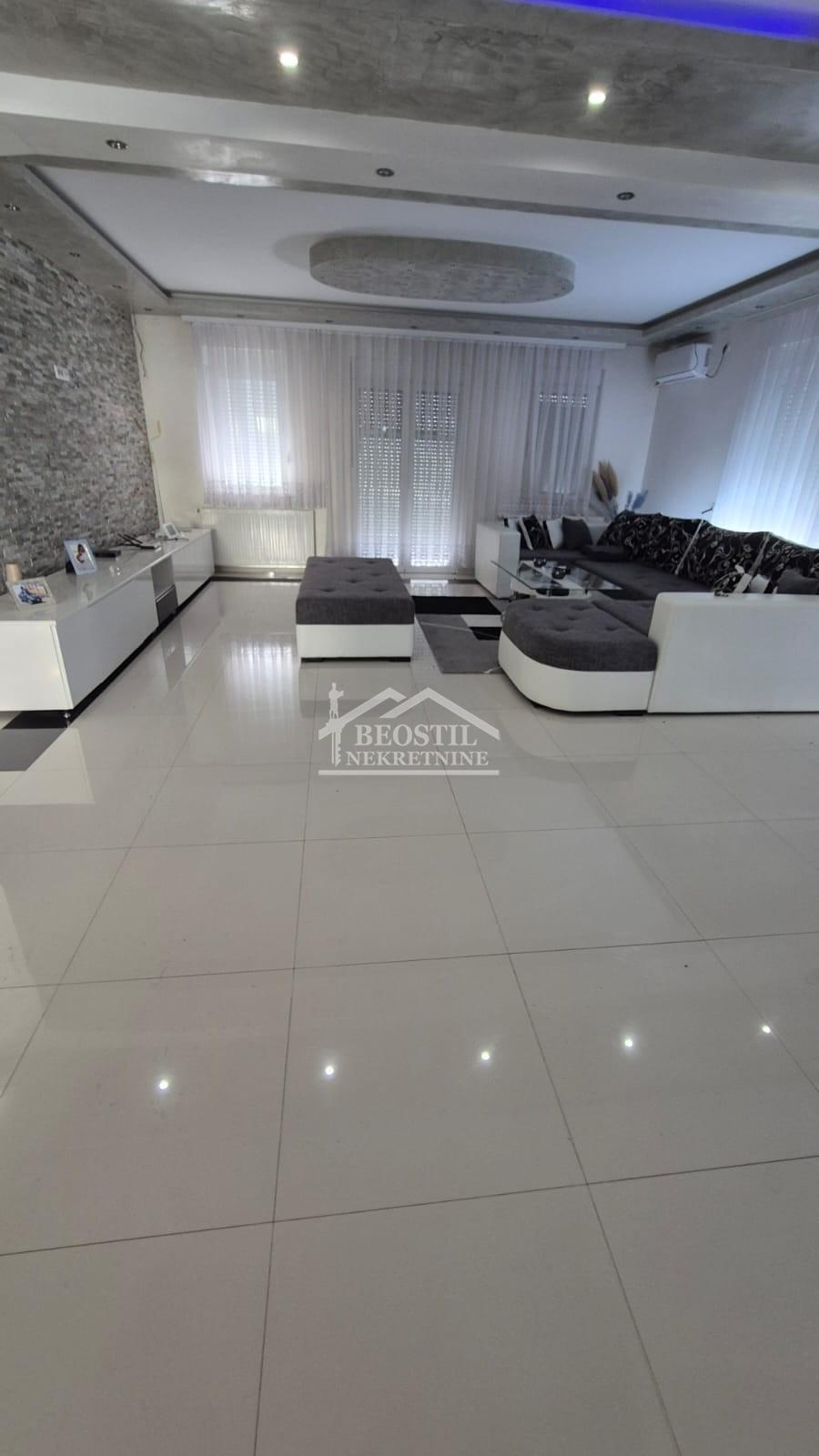 Kuća u Mladenovcu - Lux ID#25515
295.000 €