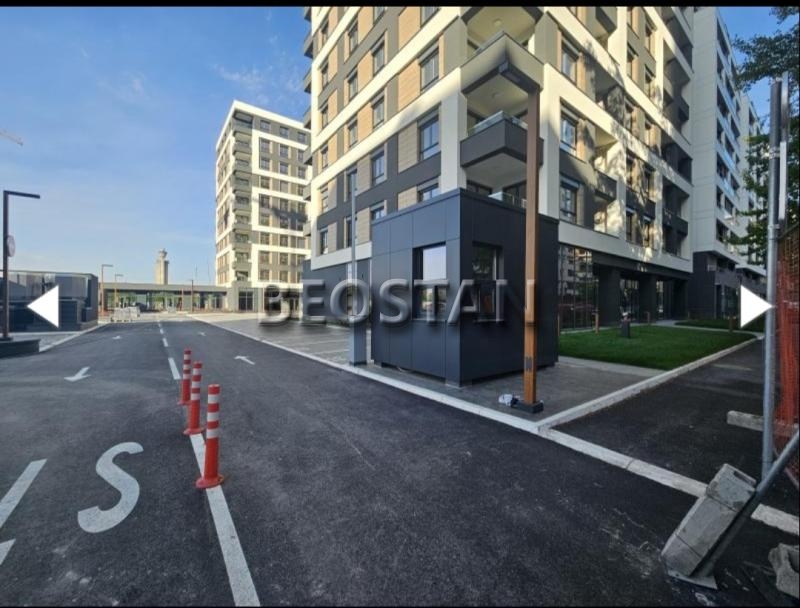 Novi Beograd - Newport #68344
140 €
