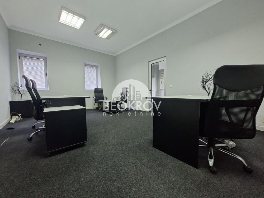 Lokal Beograd izdavanje kod Vuka ID#1258
700 €