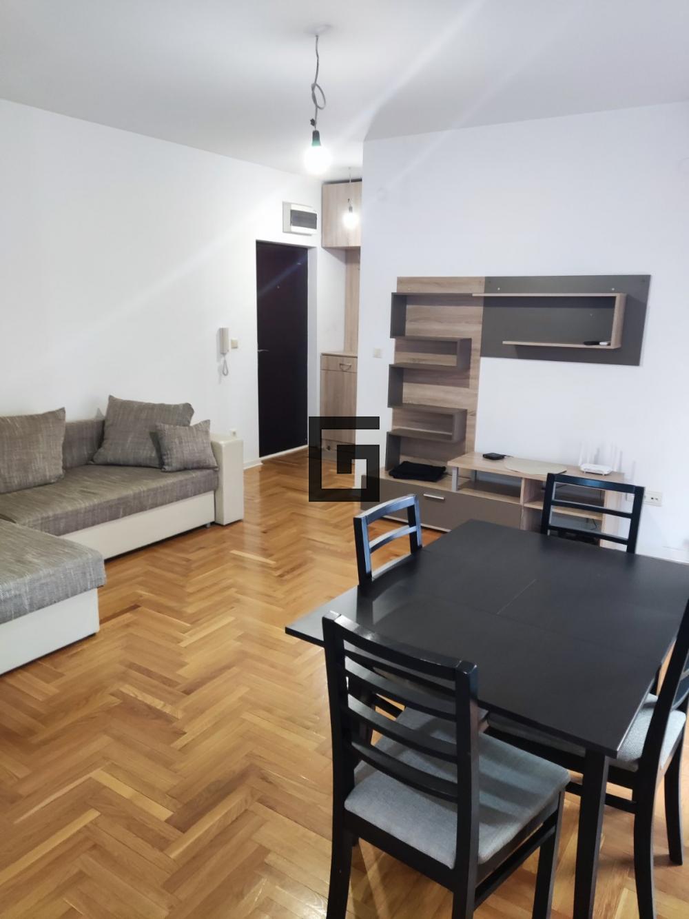 Voždovac, odličan 2.0, 48m2, ID#2737
149.900 €
