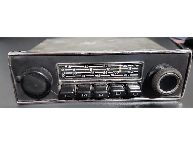 GRUNDIG auto radio za oldtajmere