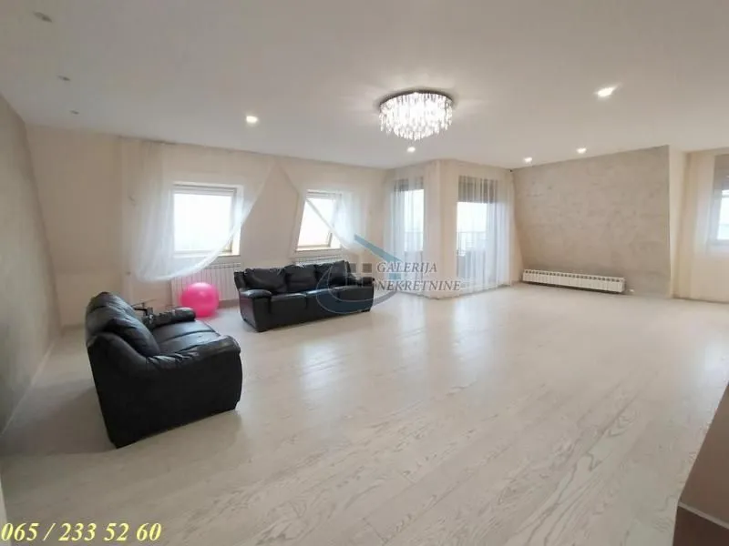Izdavanje, stan, 369m², Savski Venac, Beograd