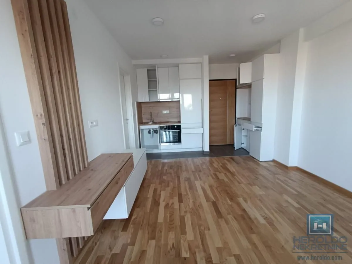 Izdavanje, jednosoban stan, 39m², Aqua park, Jagodina