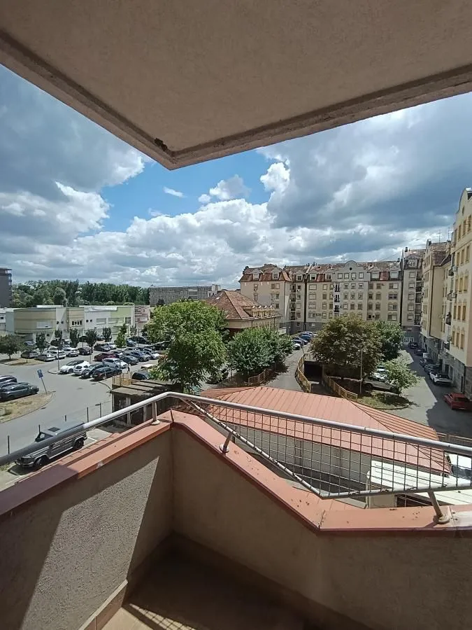 Prodaja, garsonjera, 32m², Centar, Novi Sad