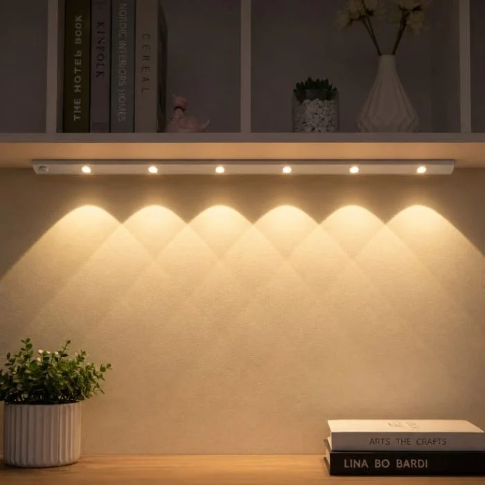 Prosto punjiva LED lampa 80cm sa PIR senzorom