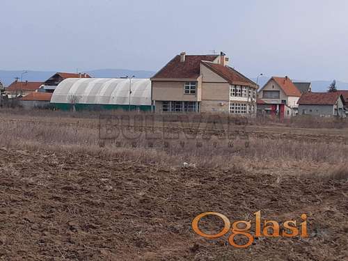 Plac, Novo selo 3309m2
