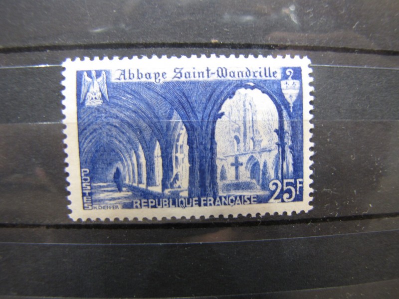 1949 FRANCUSKA mi858