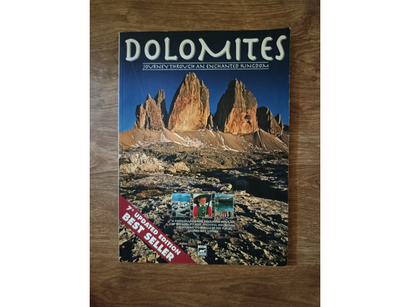 Knjiga DOLOMITES