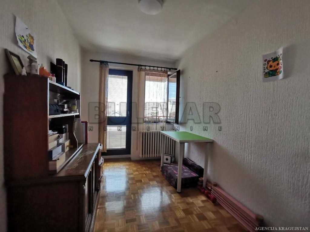 Trosoban stan, Kragujevac - Centar | Izdavanje · 62m² · 300€
