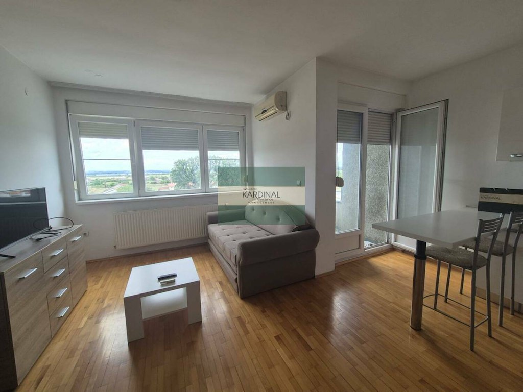 Garsonjera, Jagodina | Izdavanje · 35m² · 200€