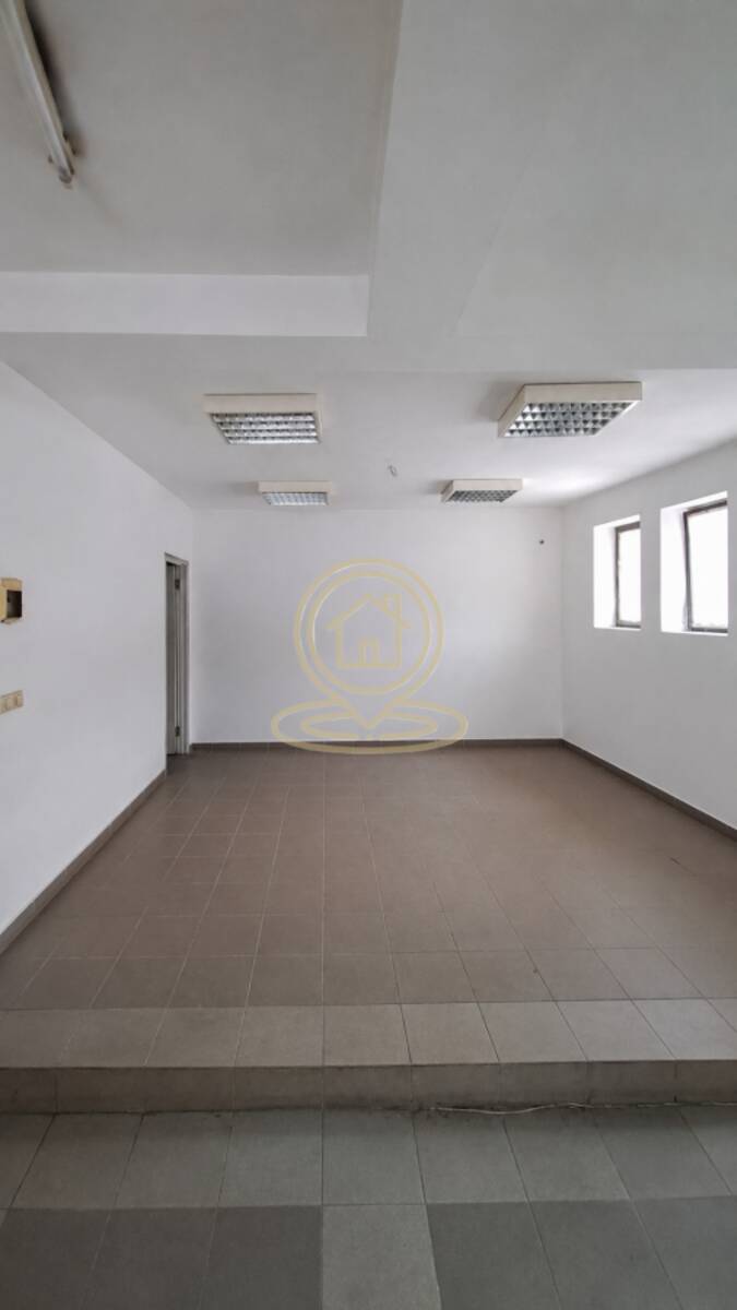 Poslovni prostor / Lokal, Kragujevac | Izdavanje · 570m² · 4.500€