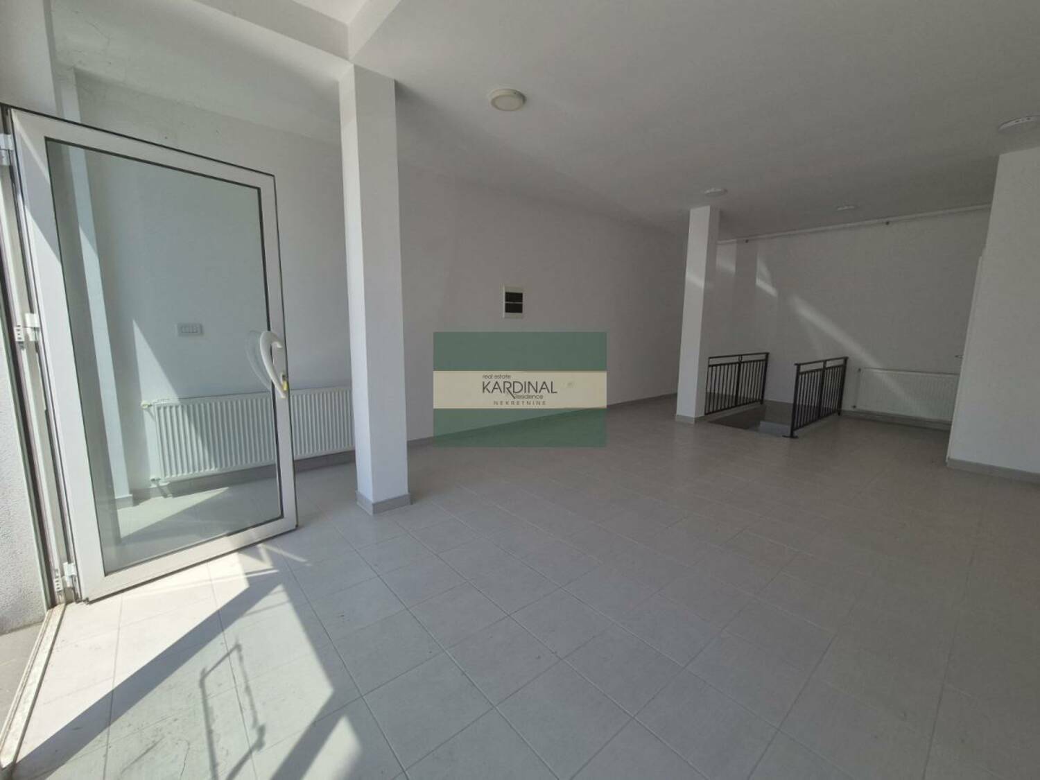 Poslovni prostor / Lokal, Jagodina | Izdavanje · 75m² · 250€