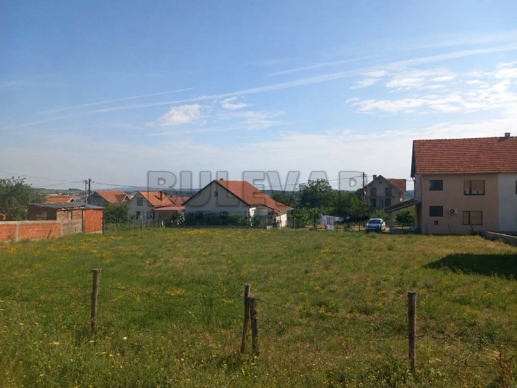 Plac, Kragujevac - Denino Brdo | Prodaja · 555m² · 57.500€
