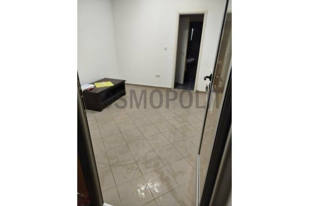 Poslovni prostor / Lokal, Beograd – Trošarina | Prodaja · 14m² · 56.000€