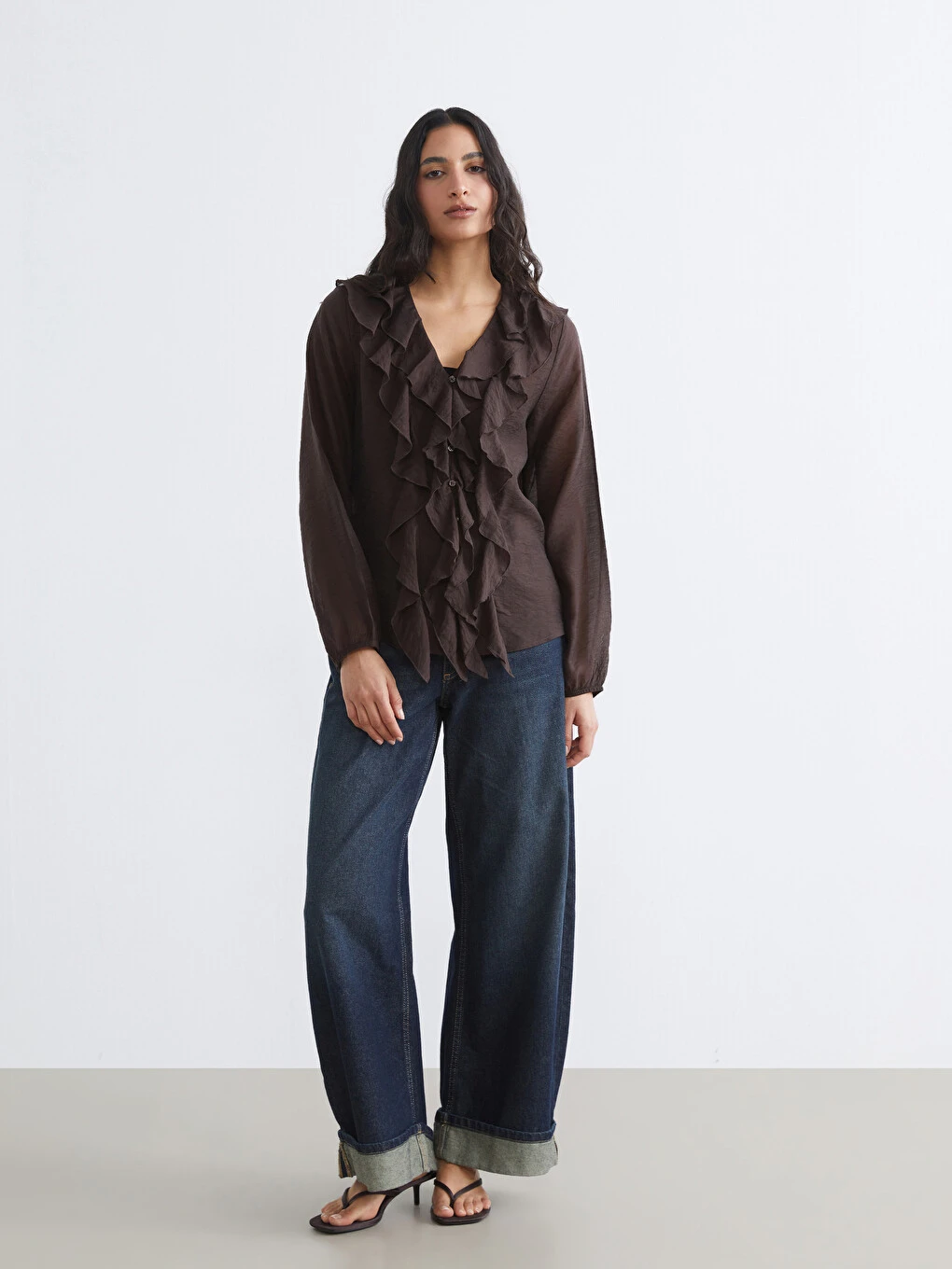 LCW Modest Bluza Sa Naborima I V Izrezom