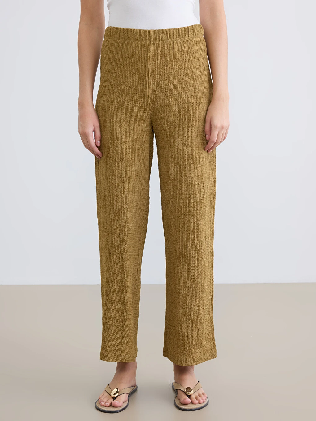 LCWAIKIKI Classic Teksturirane Ženske Pantalone Sa Elastičnim Pojasom