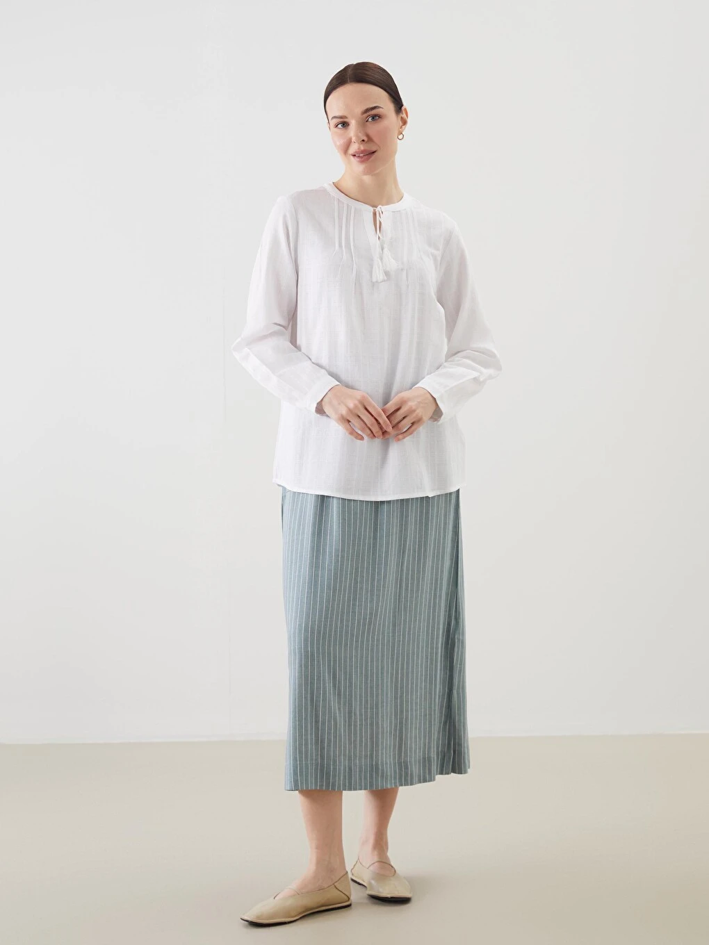 LCW Grace Bluza Za Žene Sa Kravatom, Jednobojna, Sa Resama I Dobi Teksturom