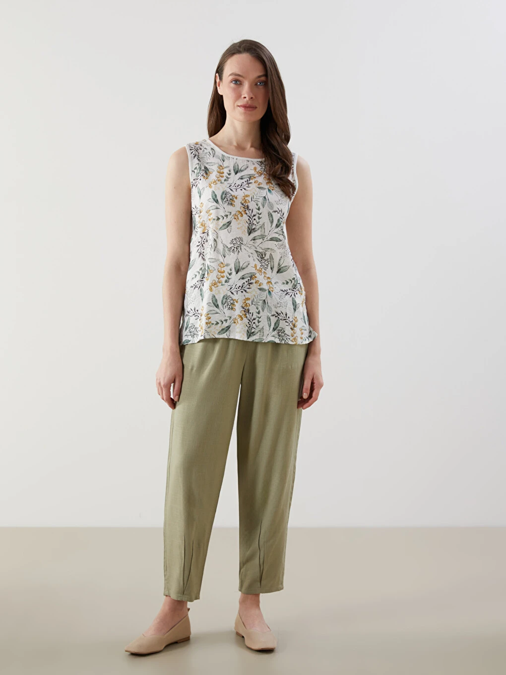 LCW Grace Bluza Sa Okruglim Izrezom I Cvetnim Dezenom