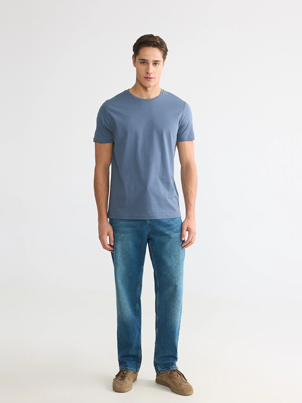 LCWAIKIKI Classic Slim Fit Majica Sa Okruglim Izrezom I Kratkim Rukavima Od Džersi Materijala Za Muškarce