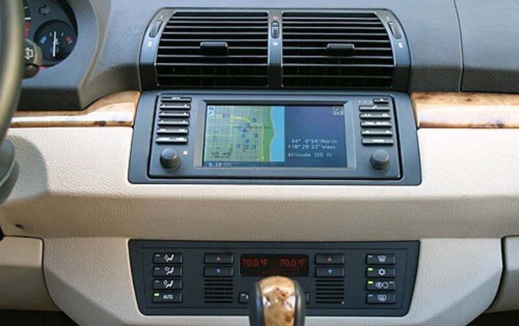 RADIO / CD / DVD ZA BMW X5