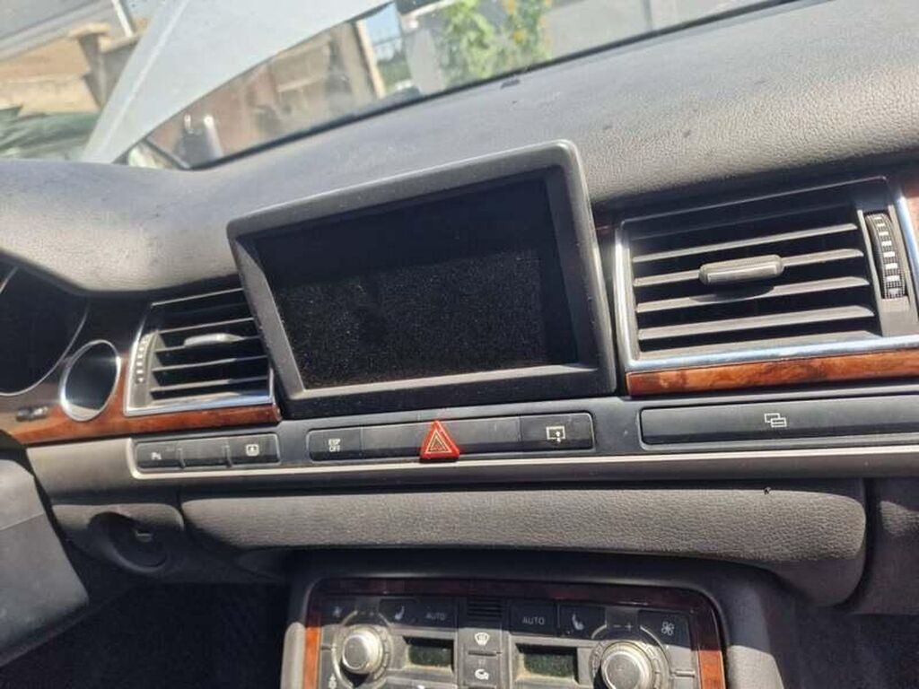 MMI ZA AUDI A8