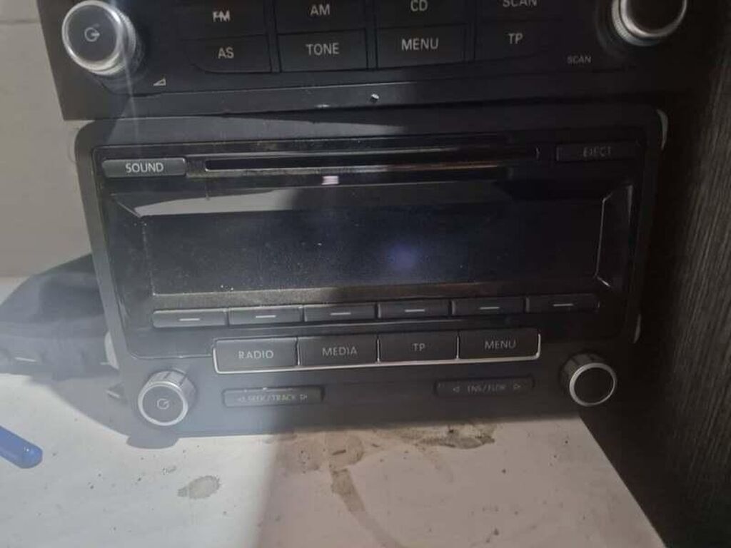 MEDIJA ZA VOLKSWAGEN PASSAT B7
