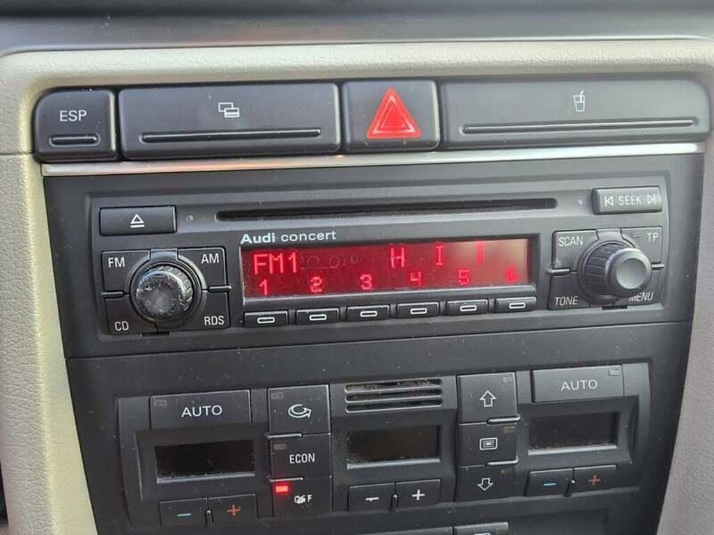 CD RADIO ZA AUDI A4