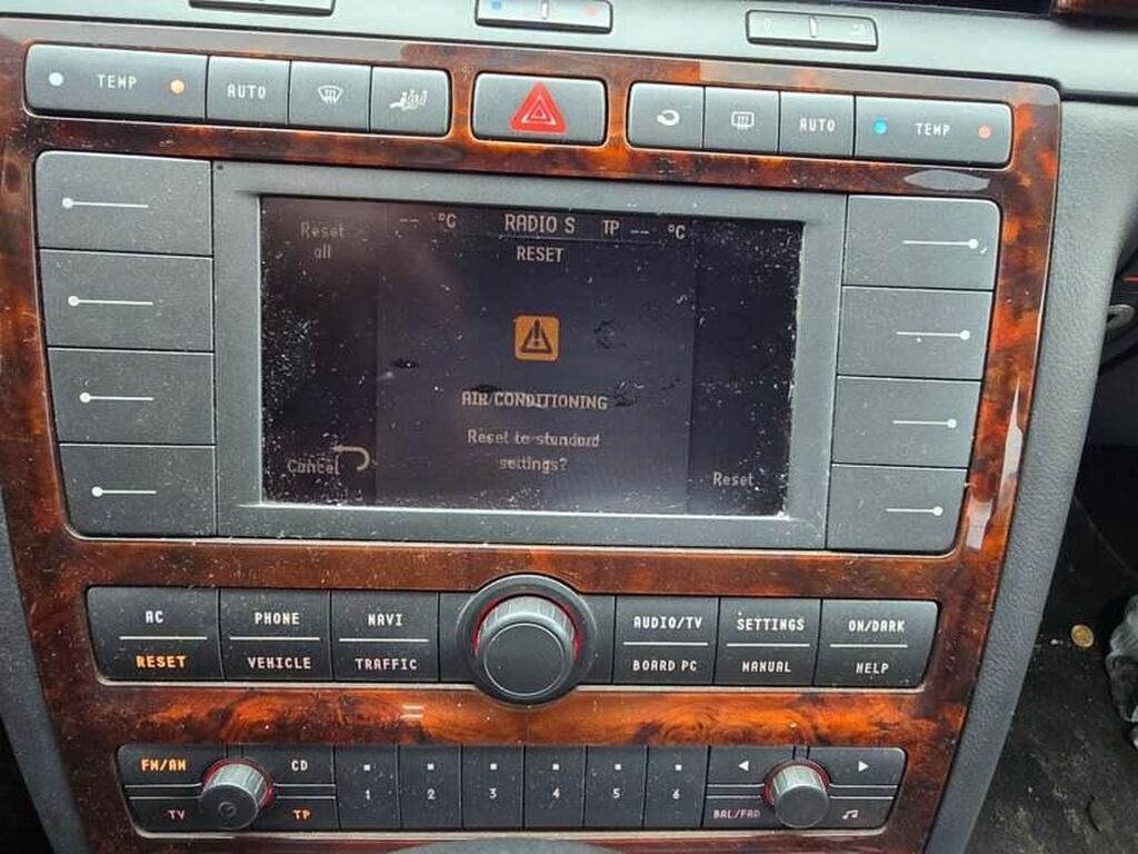 MULTIMEDIJA ZA VOLKSWAGEN PHAETON