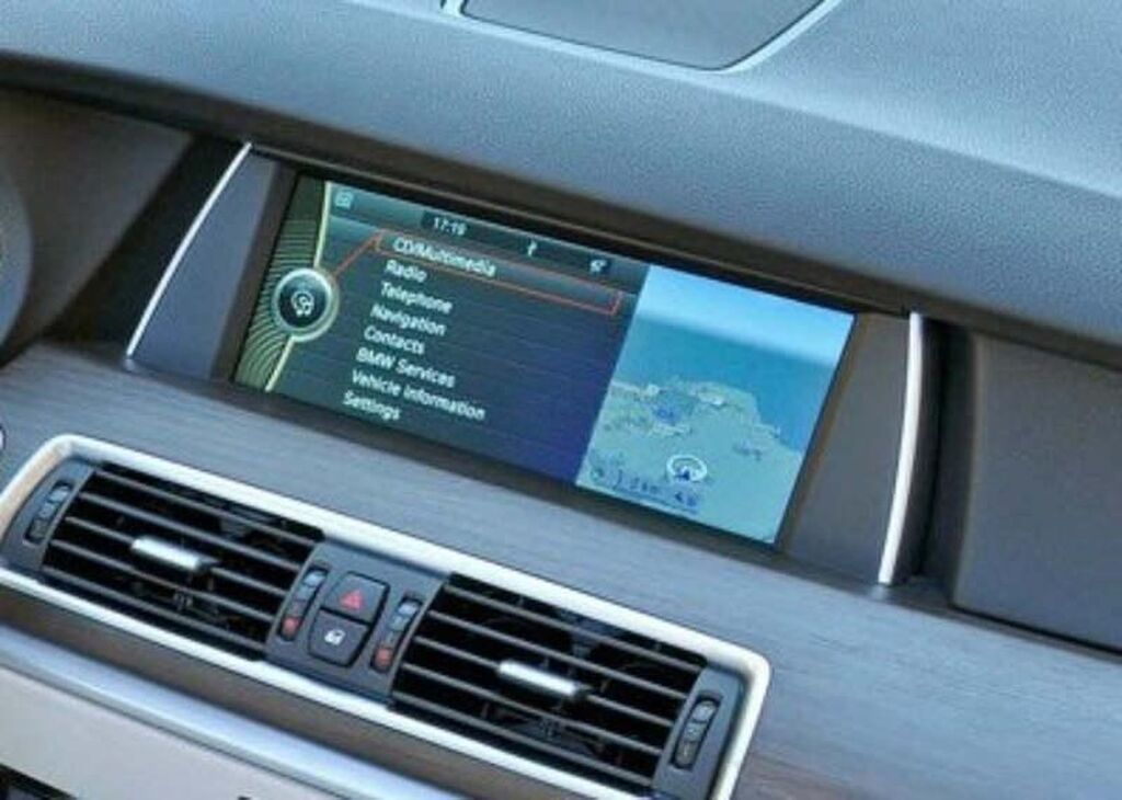 MULTIMEDIJA ZA BMW 530 GT | Multimedija/navigacija za BMW 530 GT od