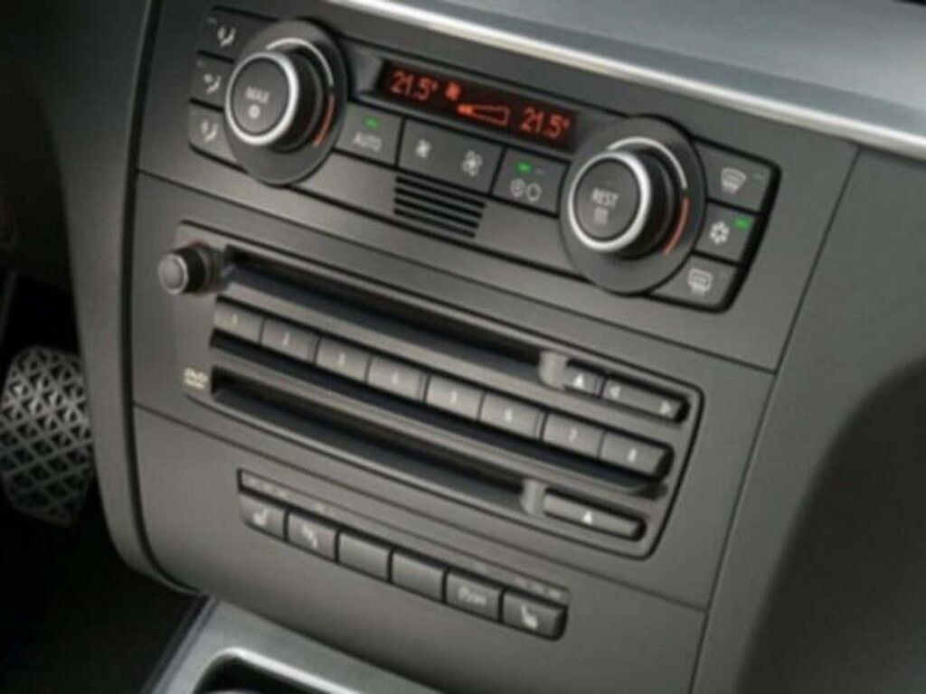 RADIO / CD / DVD ZA BMW SERIJA 1 | Od 2004 do 2011god