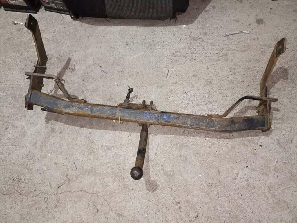 KUKA ZA PEUGEOT 307 | Originalni polovni delovi za Peugeot i Citroen