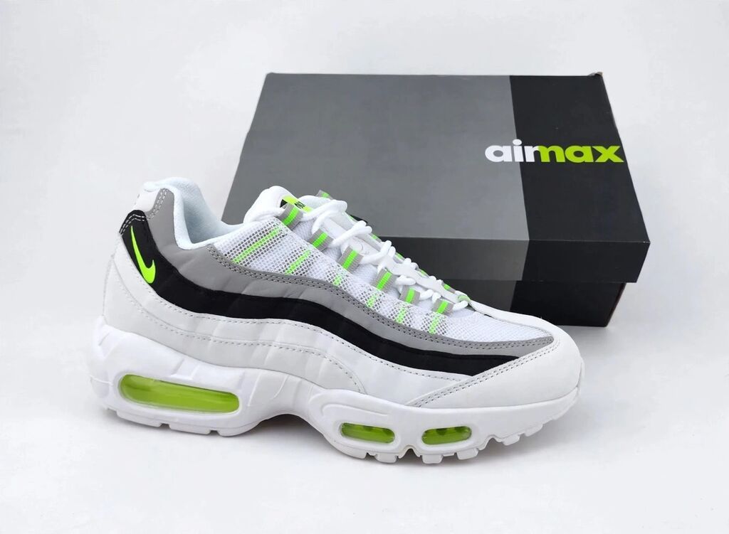Nike Air Max 95 patike – bele sa crnim i sivim prelivima i neon