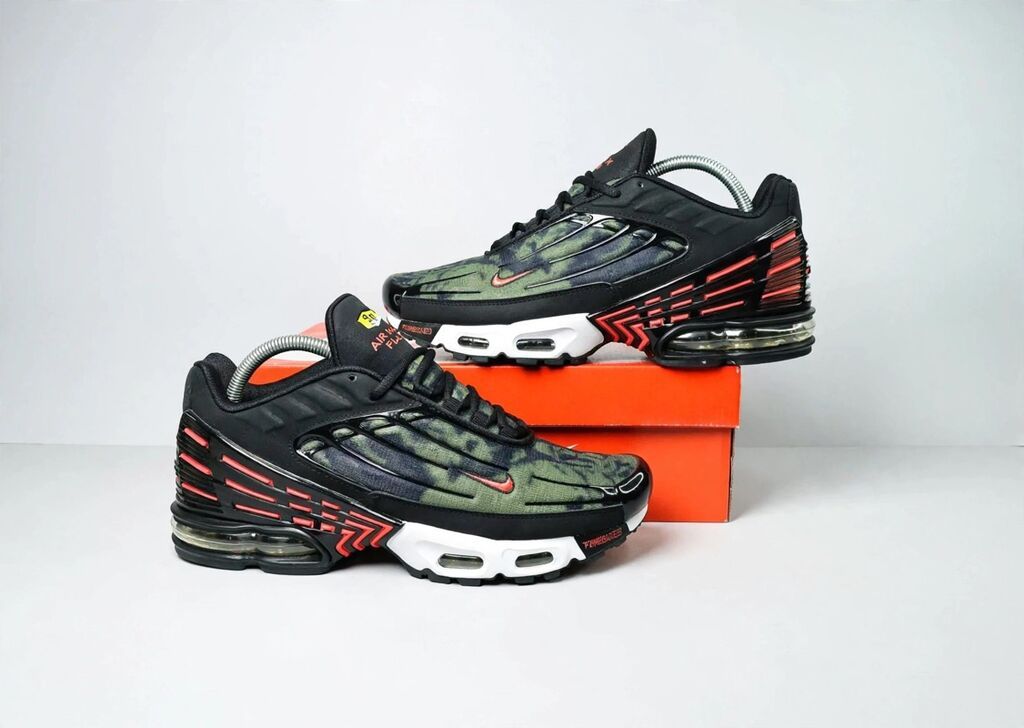Nike Air Max Plus 3 “Black/Red/Olive” patike - Silueta Air Max Plus 3